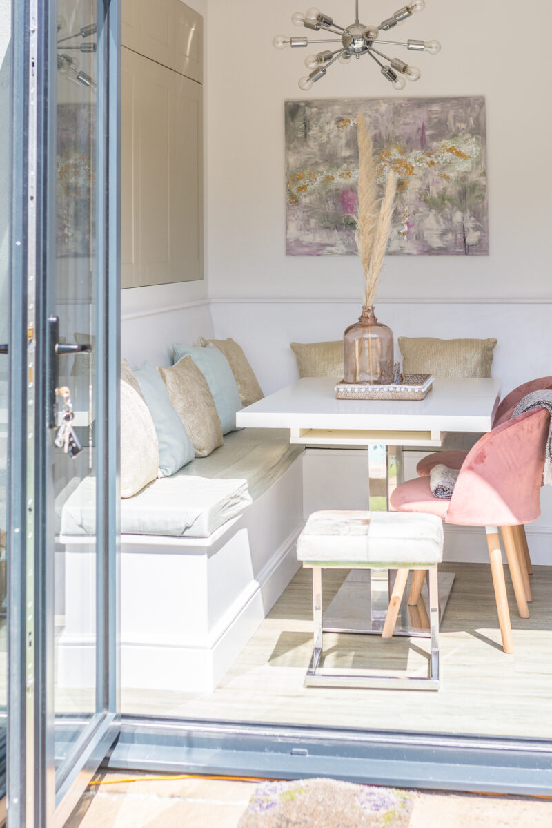 KITCHEN BANQUETTE – DIMENSIONS AND STORAGE IDEAS – OH SO KEL