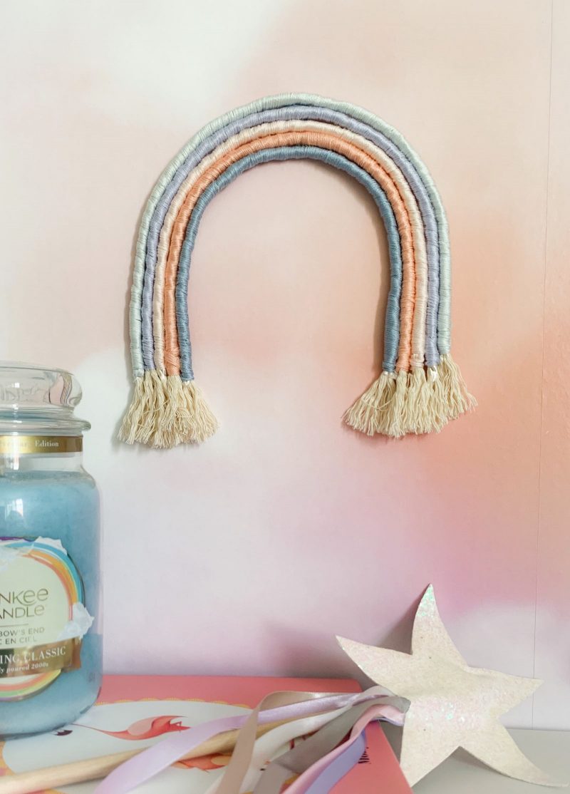 DIY ROPE RAINBOW WALL DECOR – OH SO KEL