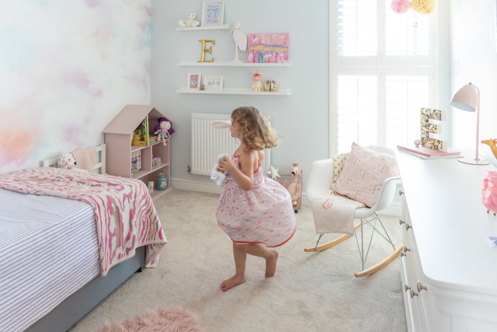 LILAC CLOUDS AND RAINBOWS GIRLS BEDROOM – OH SO KEL